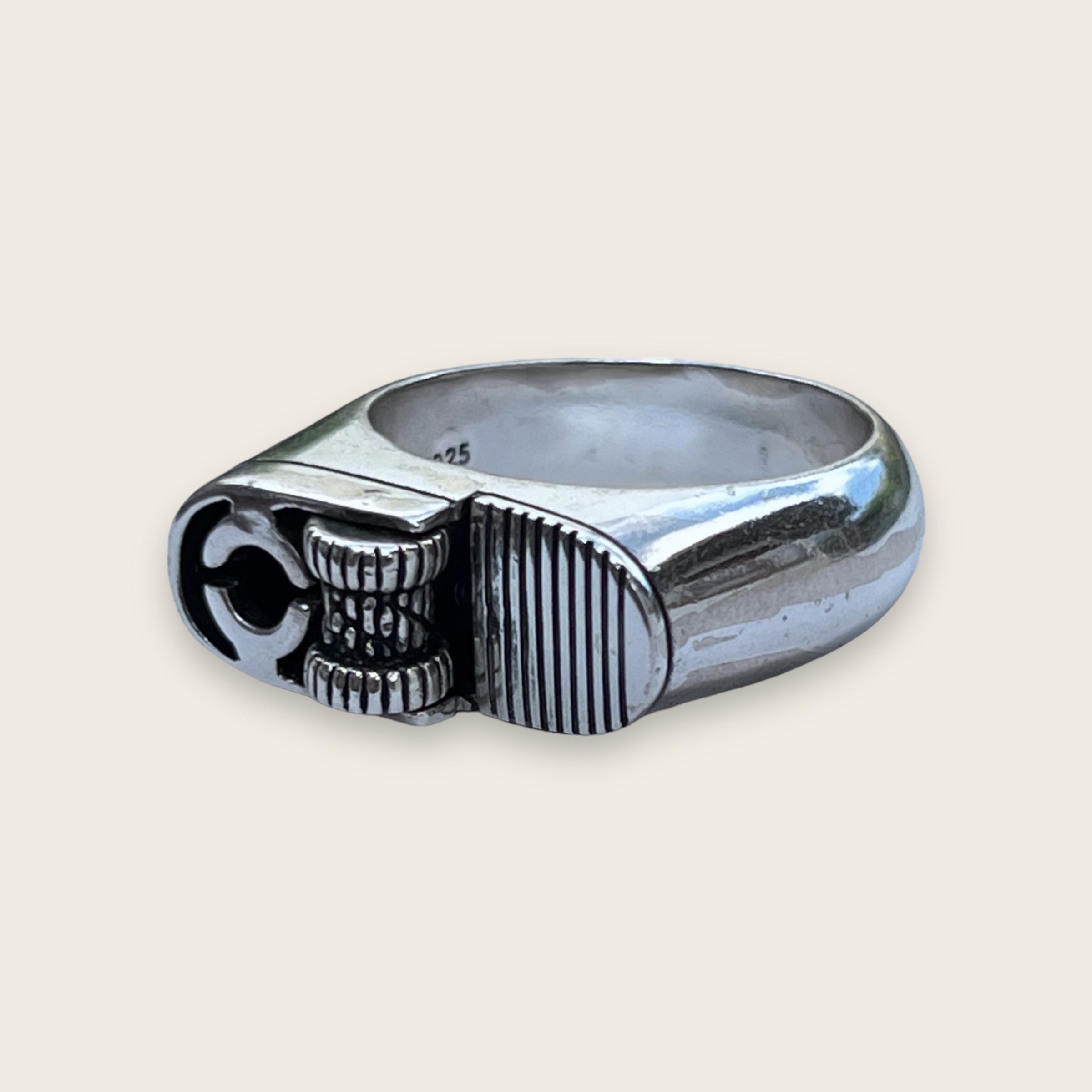 LIGHTER RING IN SILVER – Untold-truth-ecom